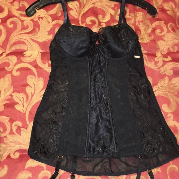 Gossard | Intimates & Sleepwear | Black Gossard Embroidered Corset Nwot ...